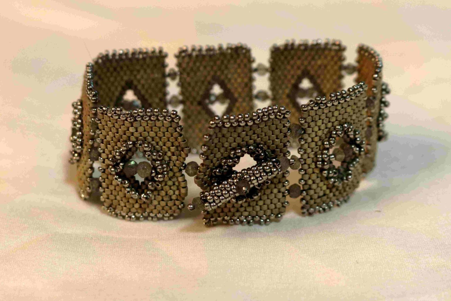 Shaped Peyote Stitch Jewelry - Create Whimsy