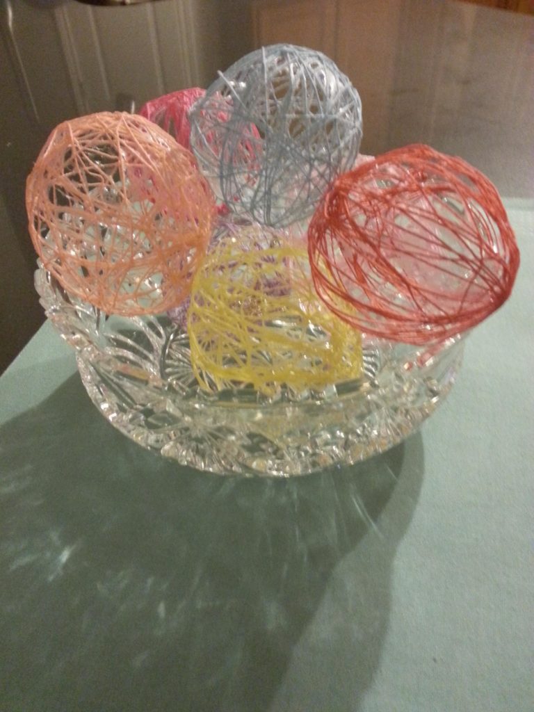 How to Make Thread Easter Eggs | Create Whimsy