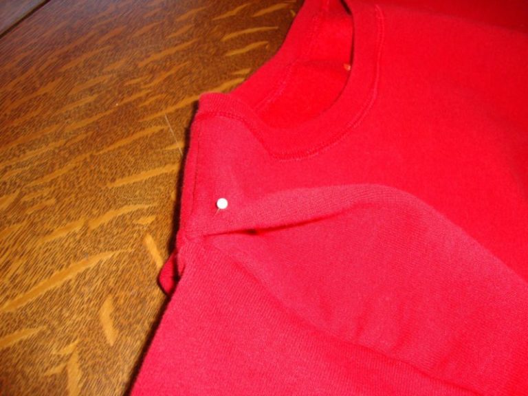 DIY Sweatshirt Makeover: Quick, Easy and Cozy Ideas - Create Whimsy