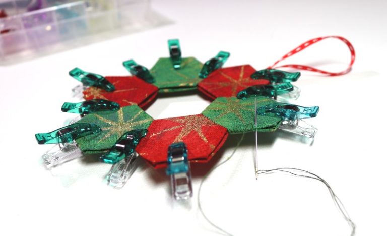 How to Make an EPP Wreath Ornament with Hexies - Create Whimsy