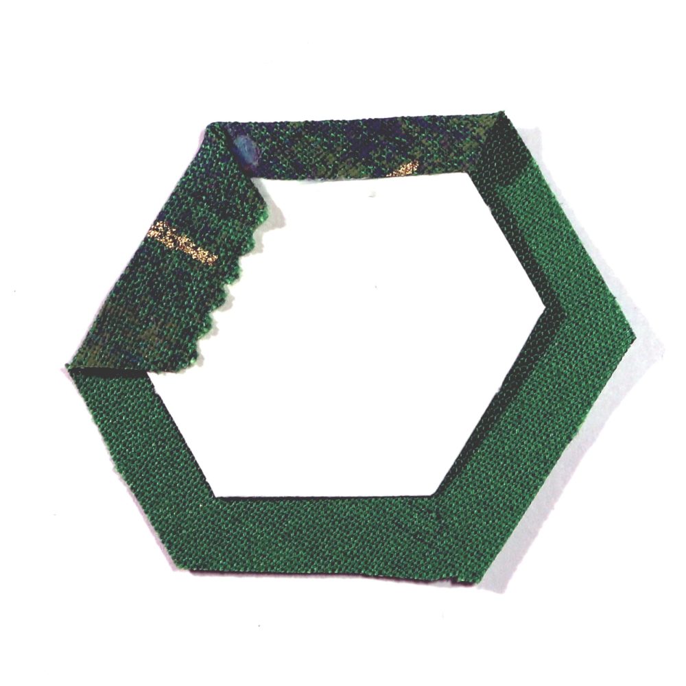 How to Make an EPP Wreath Ornament with Hexies - Create Whimsy