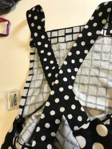 How to Make a Pinafore Apron with Back Cross Straps - Create Whimsy