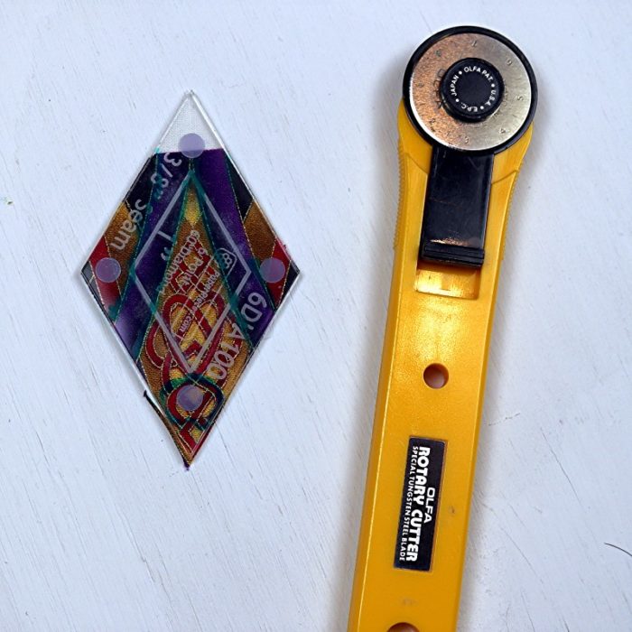 How to Fussy Cut EPP Diamonds - Create Whimsy