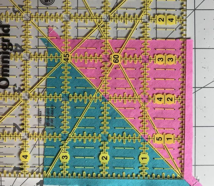 7 Ways to Make Half Square Triangles (HSTs) - Tips and Ideas - Create ...