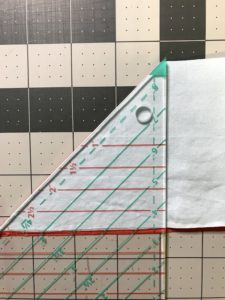 7 Ways to Make Half Square Triangles (HSTs) - Tips and Ideas - Create ...