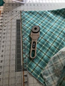 How to Cut and Make Bias Strips from Fabric, Two Ways - Create Whimsy