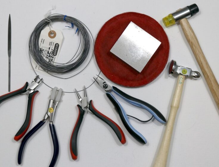 How to Make a Simple Wire Loop for Jewelry - Create Whimsy