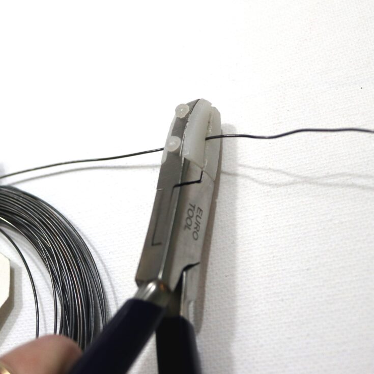 How to Make a Simple Wire Loop for Jewelry - Create Whimsy